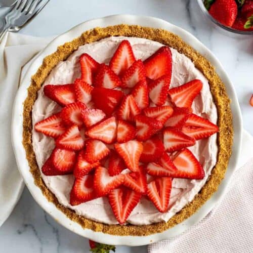 Strawberry Mousse Pie | The Marble Kitchen